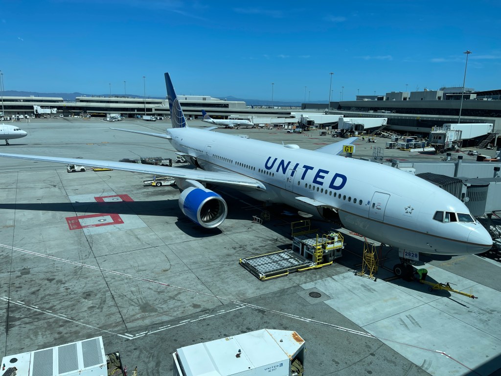 Review: United 777-200ER Polaris Business Class San Francisco SFO to ...