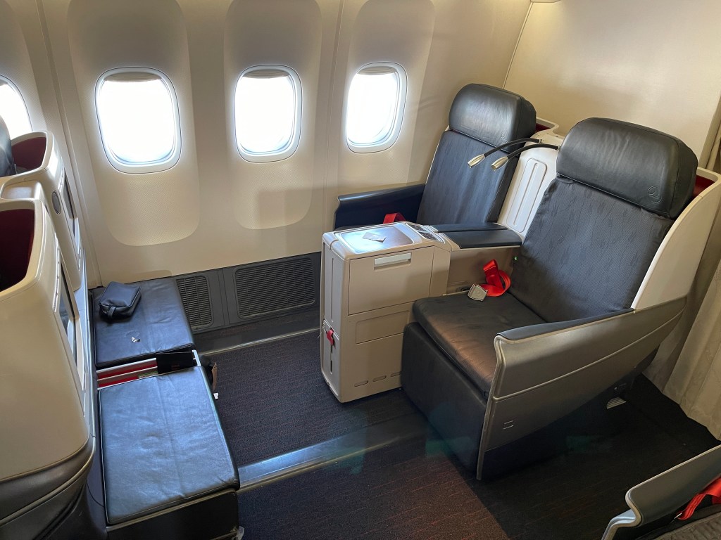 Review: Turkish Airlines 777-300ER Business Class Istanbul IST to ...